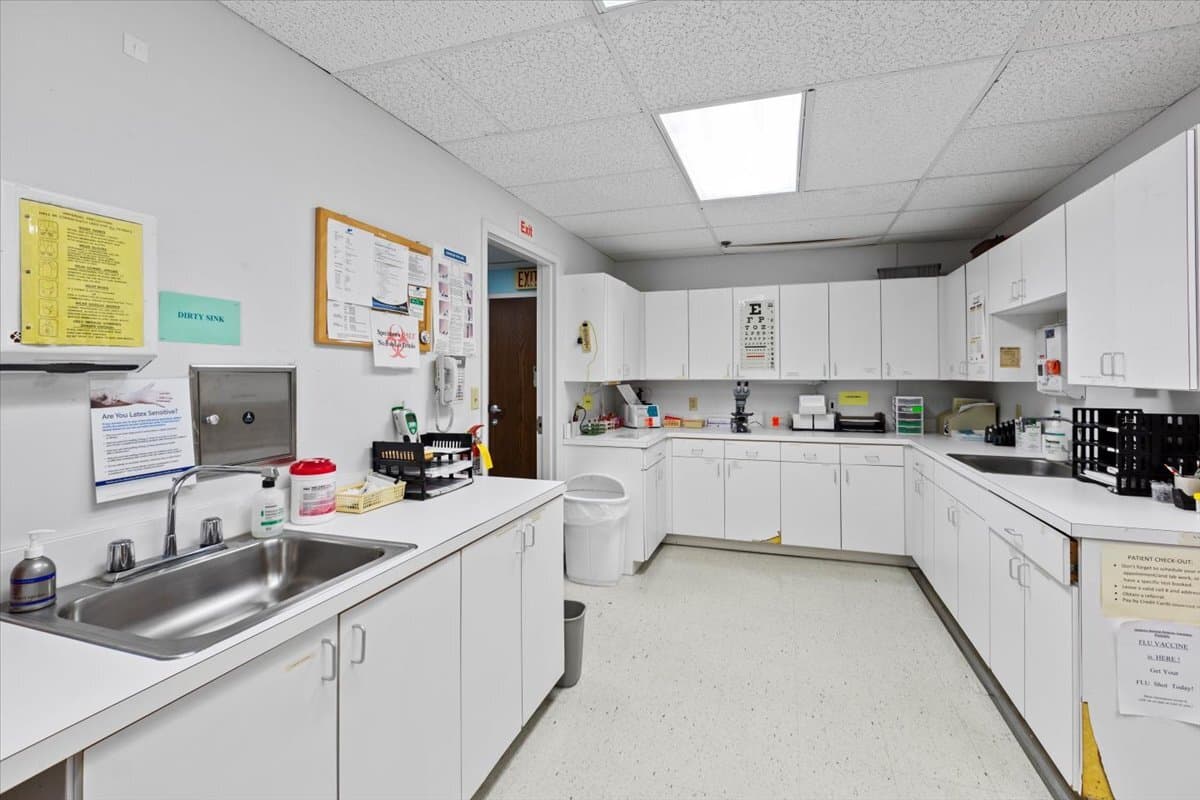 Dr. He's Primary Care for Adults | Marlborough, MA